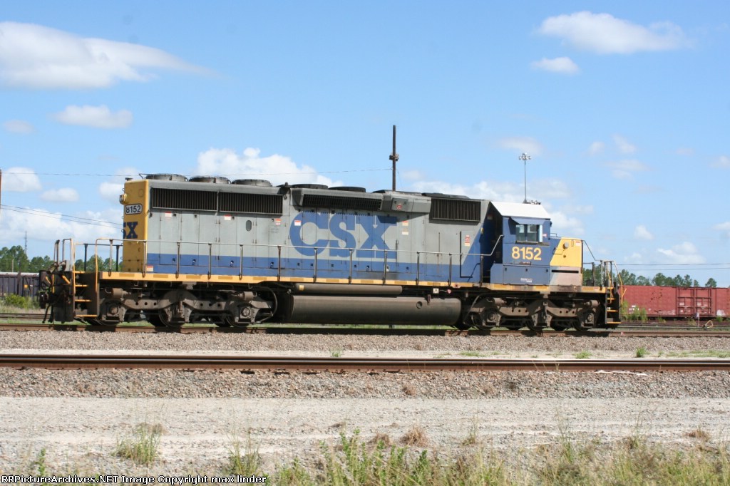 CSX 8152